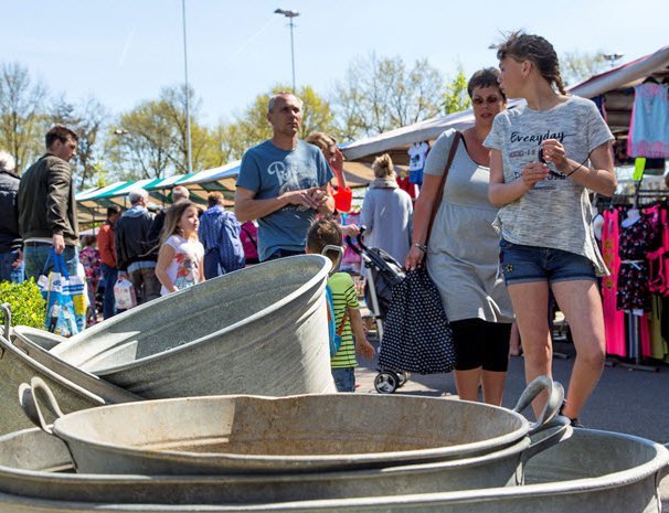 Grootste vlooienmarkt van de Veluwe op Hemelvaartsdag ...